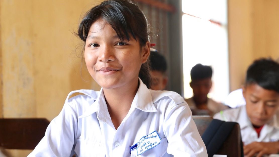 Srey Neang: a prosthesis so she can return to school | HI