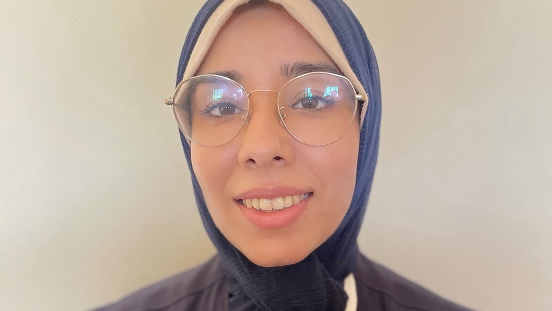 Hadil has the strength to go on and help people | HI